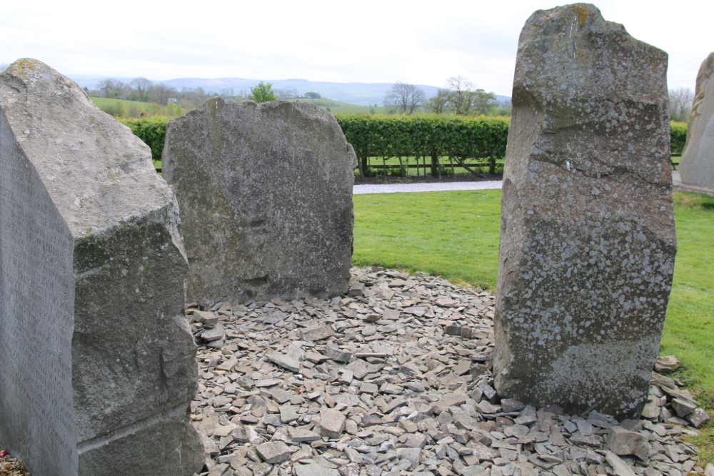 Continuing Bonds - Mantaning Bonds After Death - Full Circle Funerals